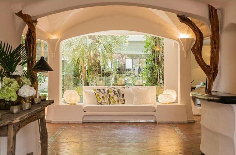 Grand H&ocirc;tel Cala Rossa & Spa Nucca &mdash; Lecci, France