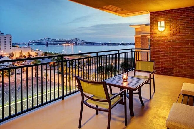 hampton inn & suites baton rouge downtown