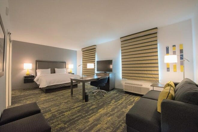 Hampton Inn & Suites Irvine-Orange County Airport