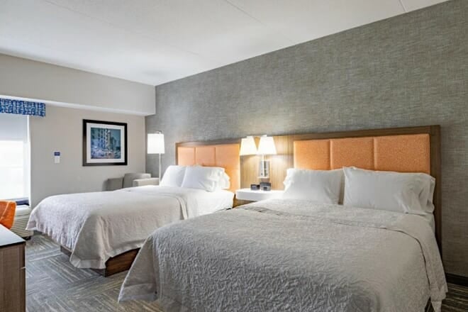 Hampton Inn & Suites Knoxville - Downtown