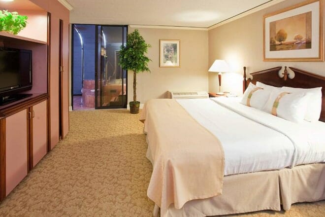 holiday inn executive center columbia