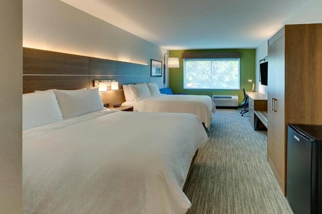 holiday inn express & suites roanoke – civic center, an ihg hotel