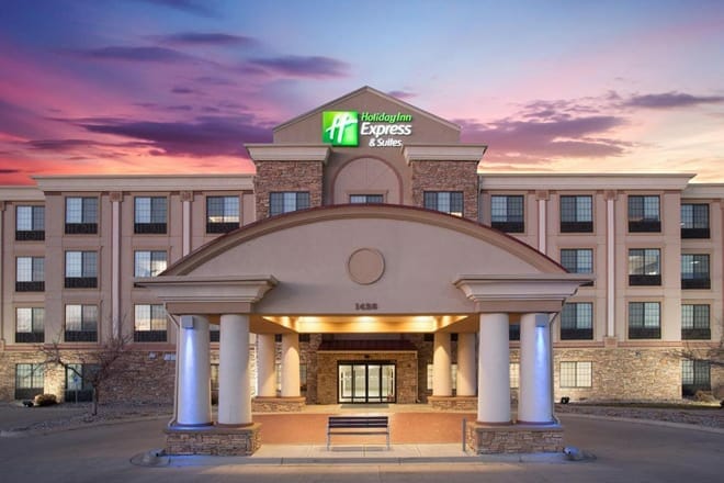 Holiday Inn Express & Suites