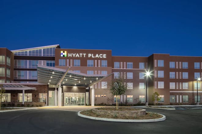 hyatt place bakersfield