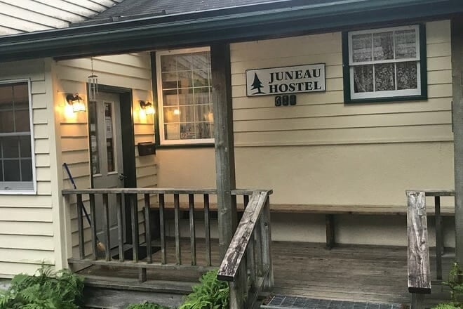 juneau international hostel