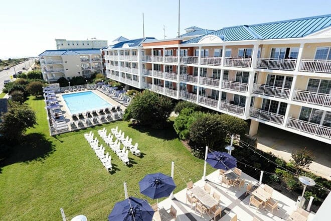 la mer beachfront inn