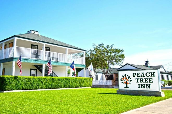 peach tree inn & suites