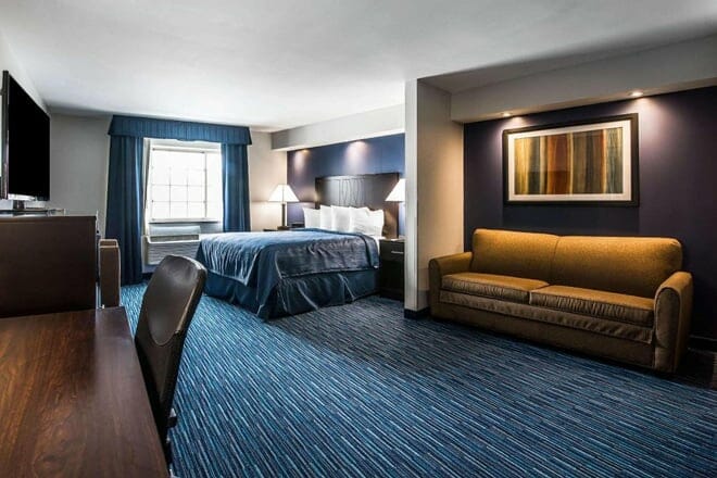 Quality Inn & Suites Downtown