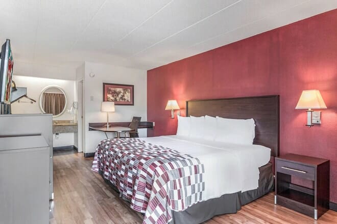 red roof inn columbia, mo