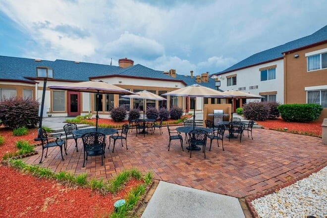 Red Roof PLUS+ & Suites Knoxville West - Cedar Bluff