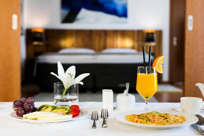 rogner hotel tirana &mdash; tiran&euml;