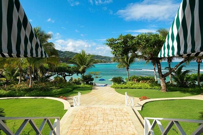 round hill hotel and villas