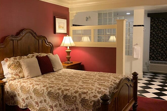 Saint Brendan&rsquo;s Inn