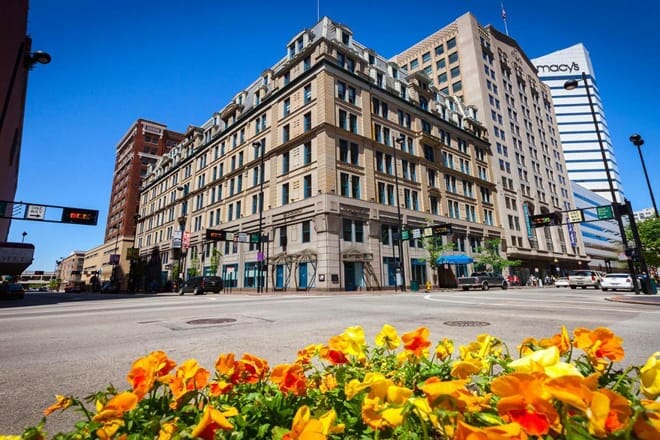 the cincinnatian hotel, curio collection by hilton