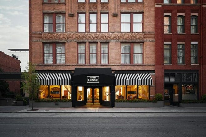 the davenport lusso, autograph collection