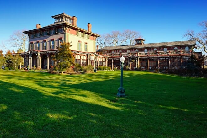 the southern mansion