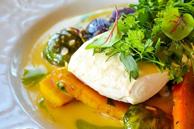 22 Bowen&rsquo;s Wine Bar and Grille