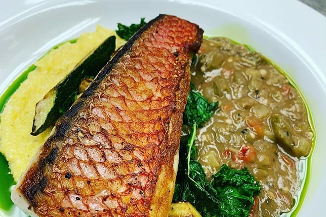 Caf&eacute; Violette