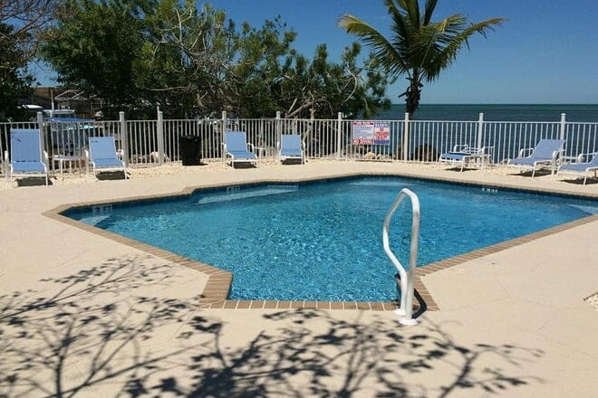 Captain Pips Marina & Hideaway