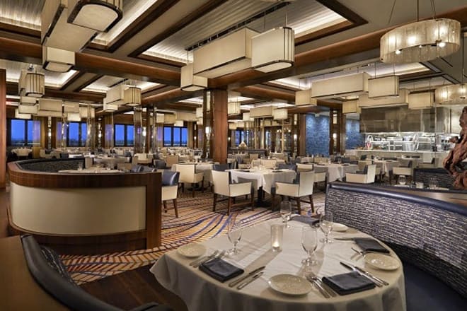 Council Oak Steaks & Seafood