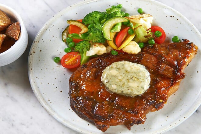 dobyns dining room at the keeter center