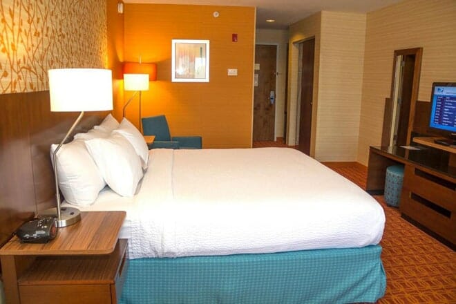 fairfield inn and suites watervliet st. joseph