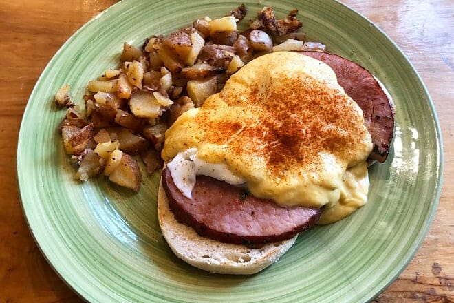 farmhouse cafe and bakery