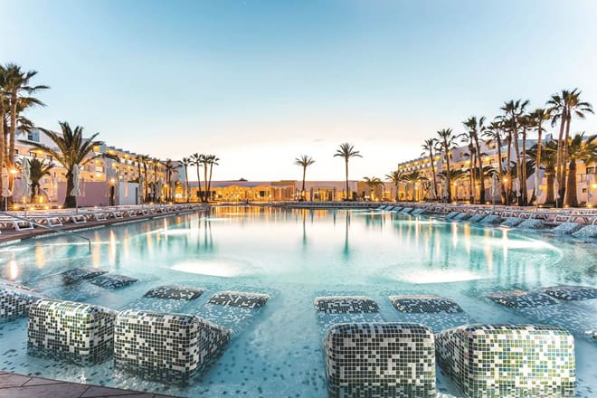 Grand Palladium White Island Resort & Spa (Spain)