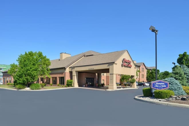 hampton inn & suites toledo-north