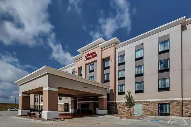 Hampton Inn and Suites Wichita/Airport