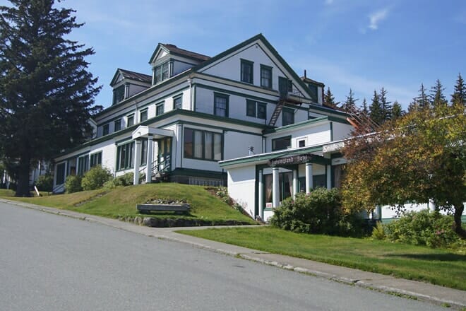 Hotel Halsingland (Haines)