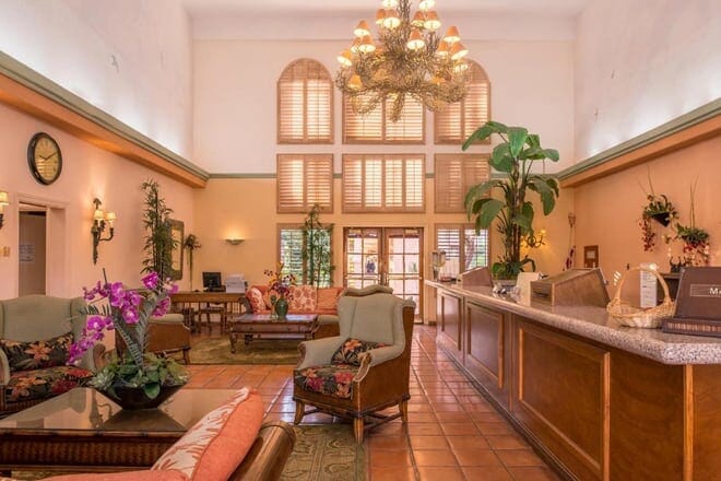 la fuente inn & suites