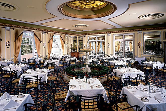 lake terrace dining room