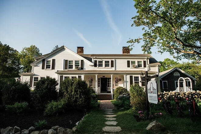 lambert&rsquo;s cove inn