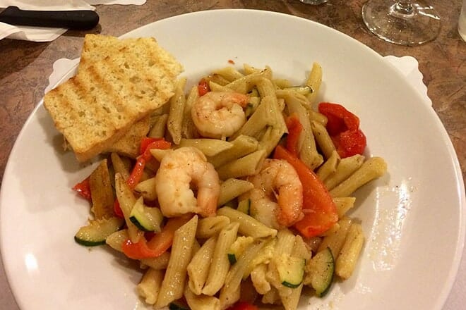 luna rossa winery & pizzeria