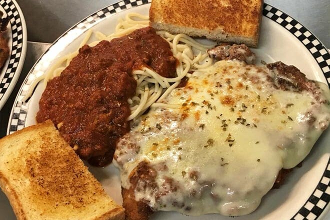 mrs. mac&rsquo;s fillin&rsquo; station