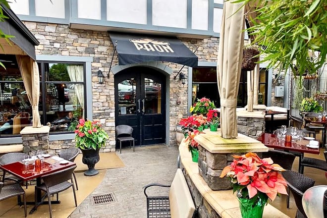 Paon Restaurant & Bar