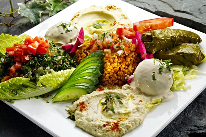 phoenician garden mediterranean bar and grill