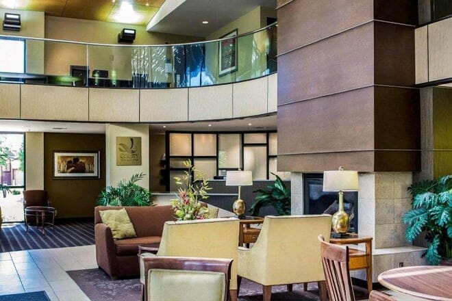 quality inn & suites peoria