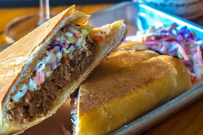 San Juan Smokehouse - La Placita de Santurce