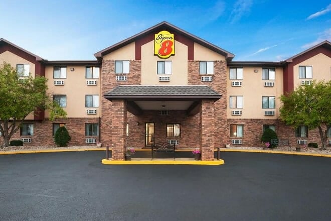 super 8 by wyndham peoria