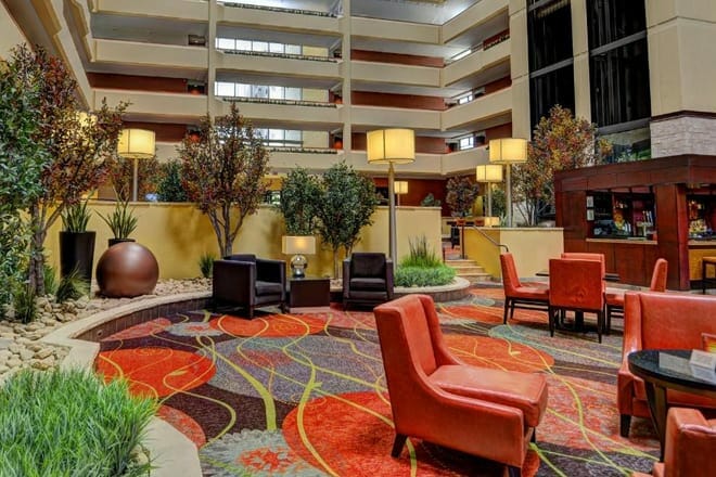 university plaza hotel