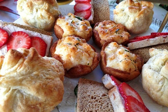 wisteria tea room & cafe