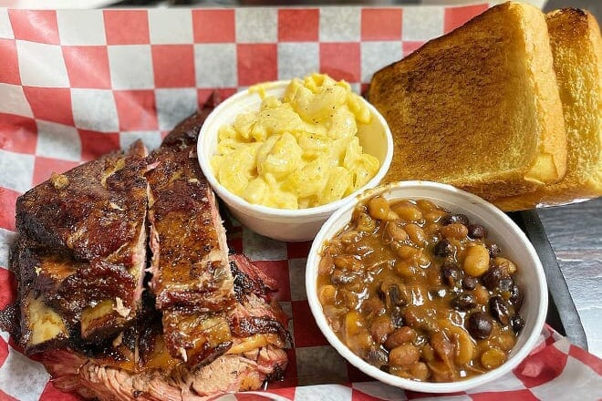 woodpeckers backyard bbq