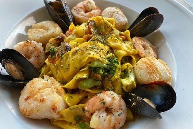 19&deg; north seafood & grill (also known as 19 degrees north)