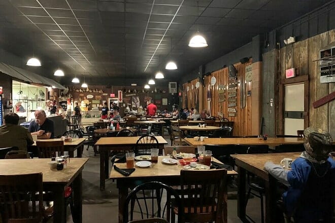 belle&rsquo;s chicken dinner house