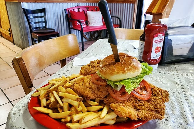 bob & wanda’s wagon wheel café