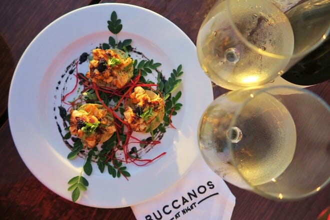 buccano&rsquo;s at night