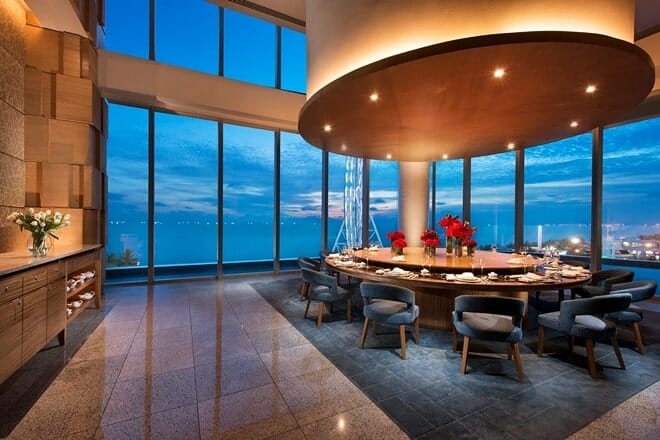 China Blue &mdash; Metro Manila