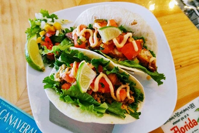 crackers island grille